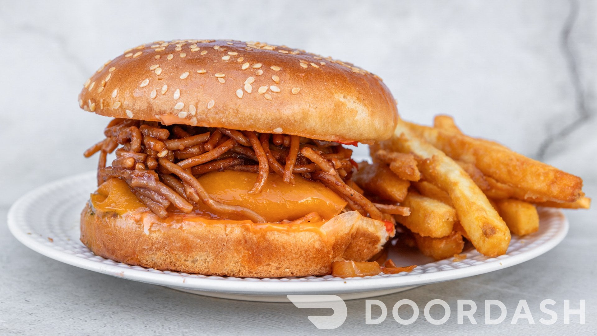 Noodles Burger – Food2Go Truck